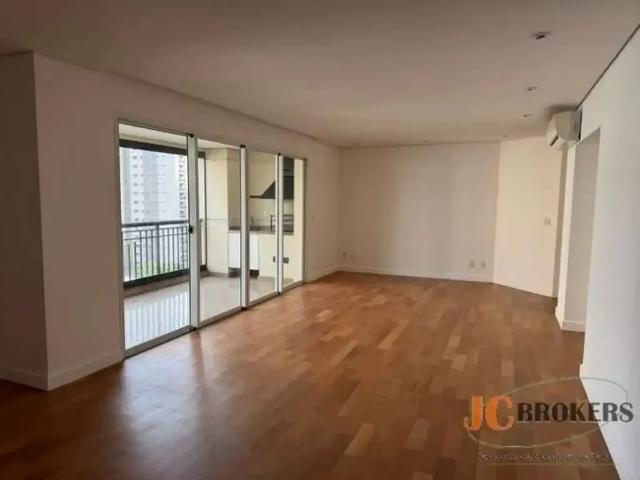 Apartamento para Locação em São Paulo/SP Moema 3 Quartos