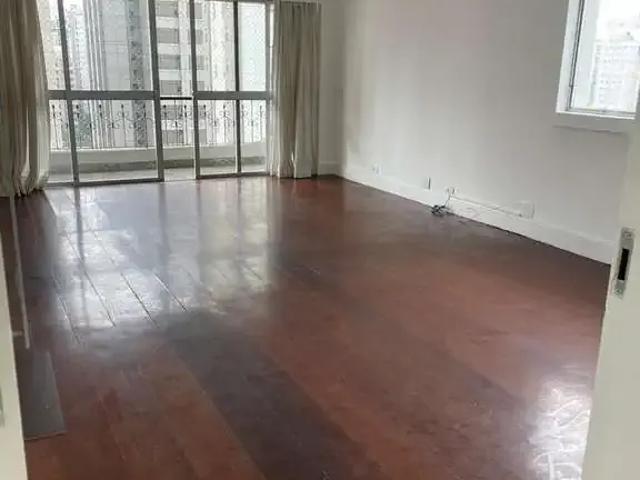 Apartamento para Locação em São Paulo/SP Moema 3 Quartos