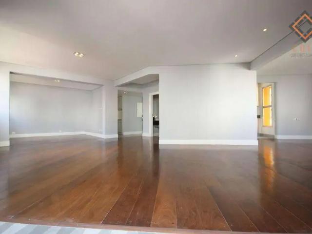 Apartamento para Locação em São Paulo/SP Moema 3 Quartos