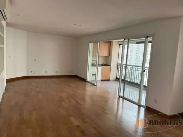 Apartamento para Locação em São Paulo/SP Moema 3 Quartos