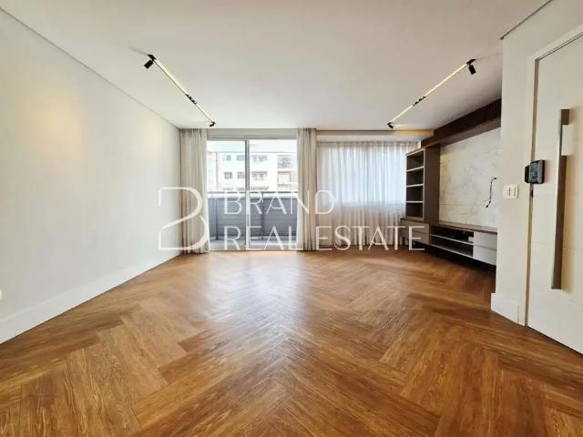 Apartamento para Locação em São Paulo/SP Moema 3 Quartos