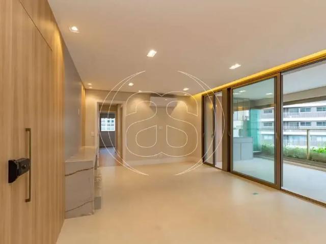 Apartamento para Locação em São Paulo/SP Moema 3 Quartos