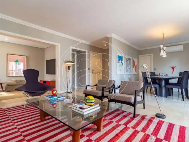 Apartamento para Locação em São Paulo/SP Moema 3 Quartos