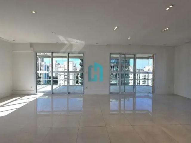 Apartamento para Locação em São Paulo/SP Moema 3 Quartos