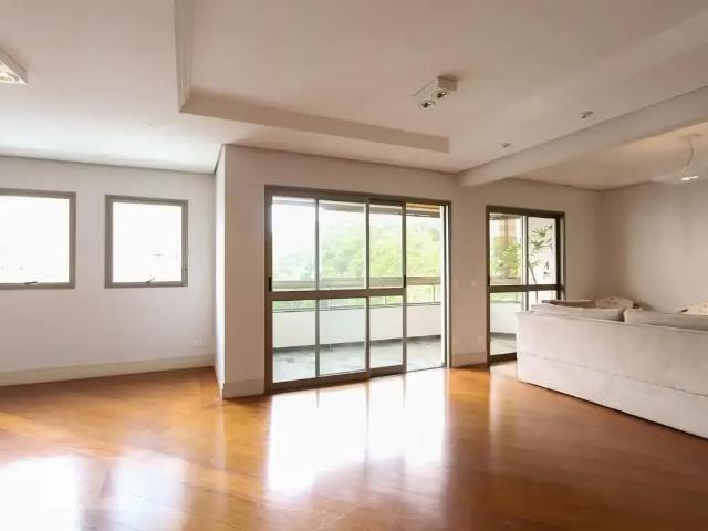 Apartamento para Locação em São Paulo/SP Morumbi 3 Quartos