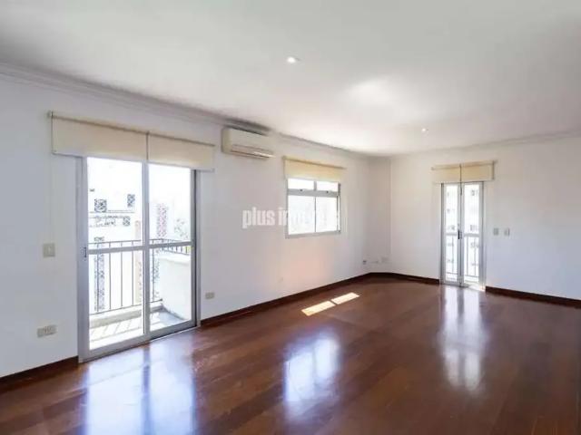 Apartamento para Locação em São Paulo/SP Morumbi 3 Quartos