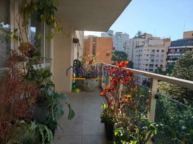 Apartamento para Locação em São Paulo/SP Morumbi 4 Quartos