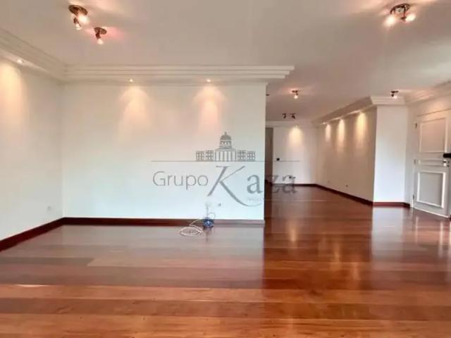 Apartamento para Locação em São Paulo/SP Morumbi 4 Quartos