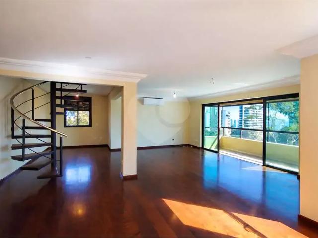 Apartamento para Locação em São Paulo/SP Morumbi 4 Quartos