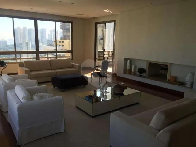 Apartamento para Locação em São Paulo/SP Morumbi 4 Quartos