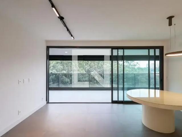 Apartamento para Locação em São Paulo/SP Panamby 3 Quartos