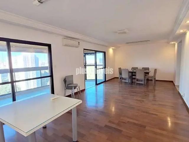 Apartamento para Locação em São Paulo/SP Panamby 3 Quartos