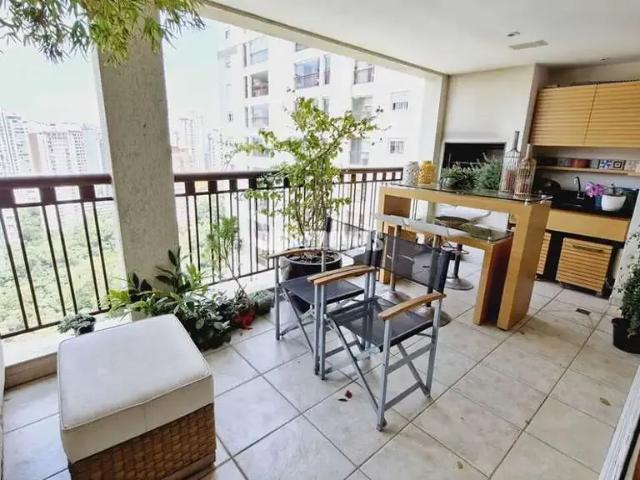 Apartamento para Locação em São Paulo/SP Panamby 3 Quartos