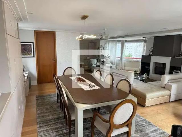 Apartamento para Locação em São Paulo/SP Panamby 4 Quartos