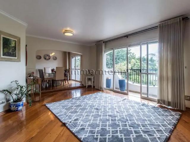 Apartamento para Locação em São Paulo/SP Pacaembu 4 Quartos
