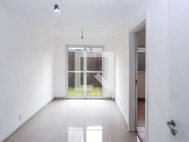 Apartamento para Locação em São Paulo/SP Parque Bristol 2 Quartos