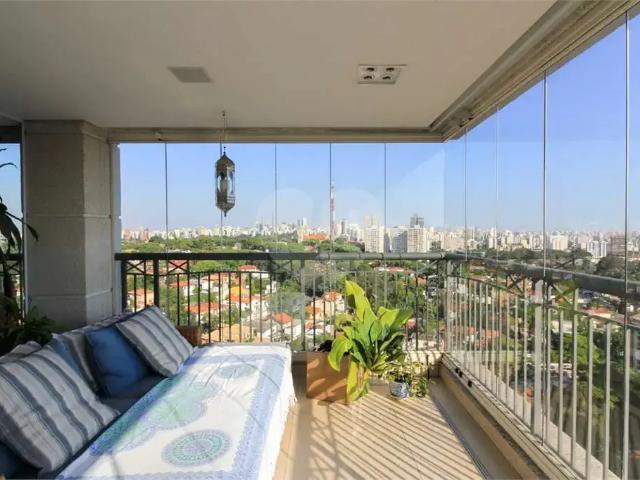 Apartamento para Locação em São Paulo/SP Perdizes 4 Quartos