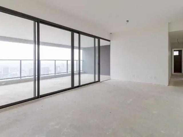 Apartamento para Locação em São Paulo/SP Perdizes 4 Quartos