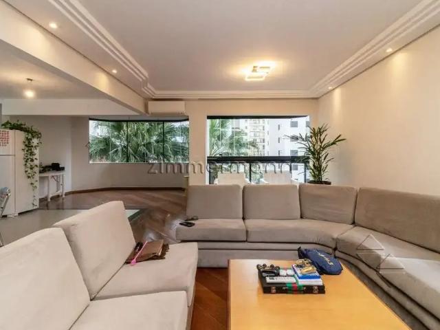 Apartamento para Locação em São Paulo/SP Perdizes 4 Quartos
