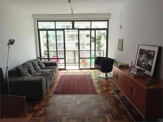 Apartamento para Locação em São Paulo/SP Pinheiros 3 Quartos