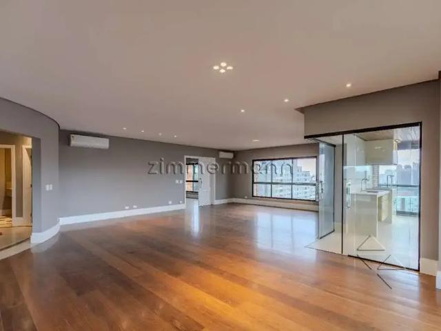 Apartamento para Locação em São Paulo/SP Real Parque 4 Quartos