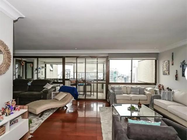 Apartamento para Locação em São Paulo/SP Real Parque 3 Quartos