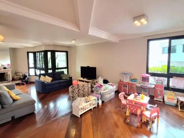 Apartamento para Locação em São Paulo/SP Real Parque 3 Quartos