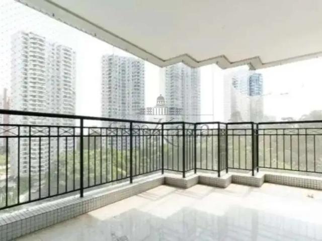 Apartamento para Locação em São Paulo/SP Santo Amaro 4 Quartos