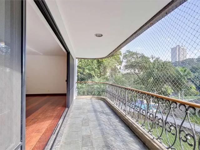 Apartamento para Locação em São Paulo/SP Alto da Boa Vista 4 Quartos