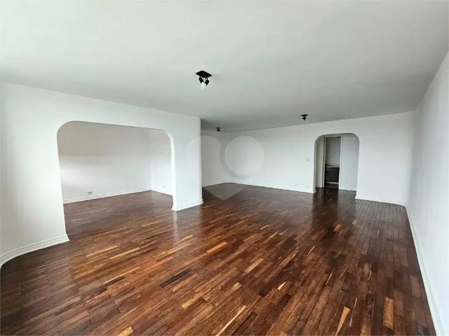 Apartamento para Locação em São Paulo/SP Santo Amaro 4 Quartos