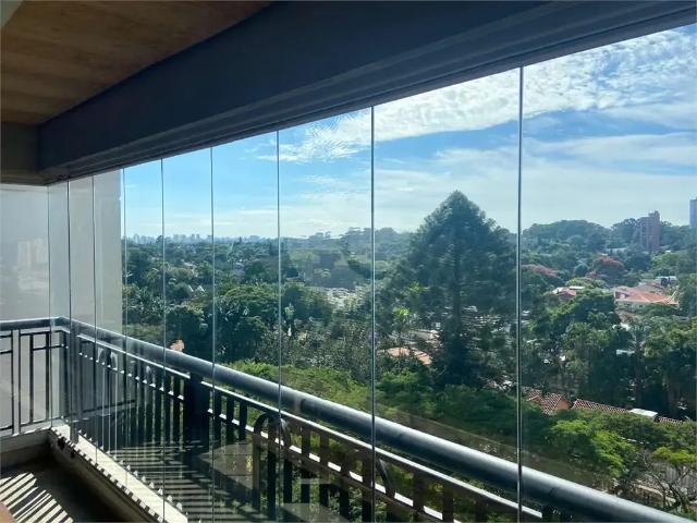 Apartamento para Locação em São Paulo/SP Santo Amaro 3 Quartos