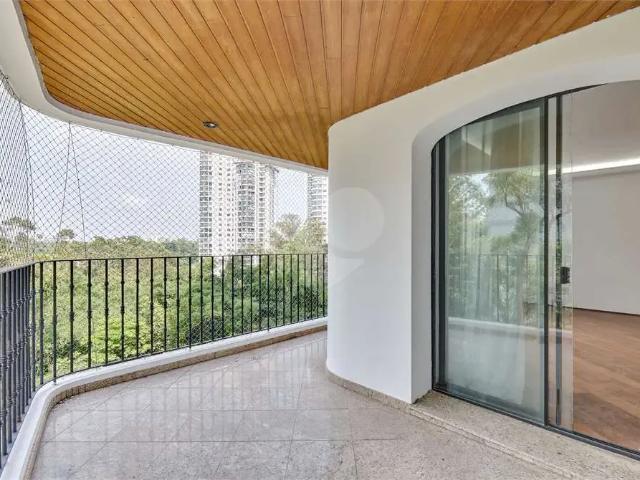 Apartamento para Locação em São Paulo/SP Santo Amaro 3 Quartos