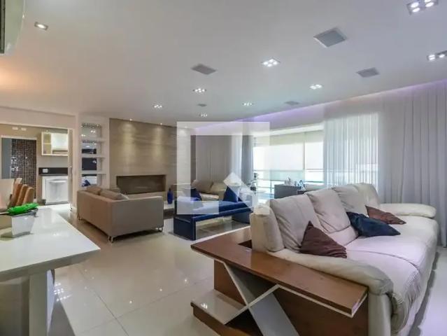 Apartamento para Locação em Santana de Parnaíba/SP Alphaville 3 Quartos