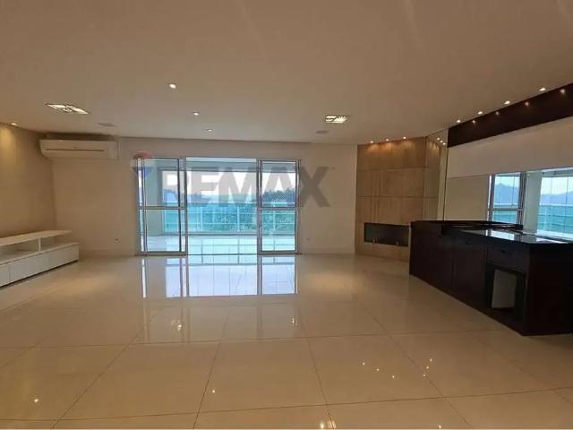 Apartamento para Locação em Santana de Parnaíba/SP Tamboré 4 Quartos