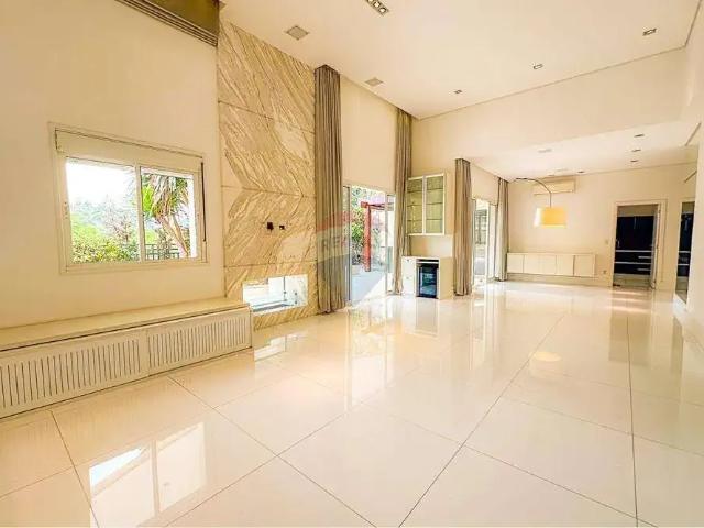 Apartamento para Locação em Santana de Parnaíba/SP Tamboré 3 Quartos