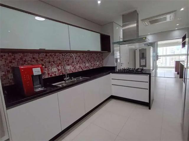 Apartamento para Locação em Santos/SP Aparecida 4 Quartos