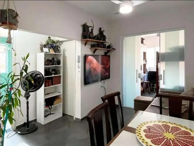 Apartamento para Locação em Santos/SP Embaré 2 Quartos