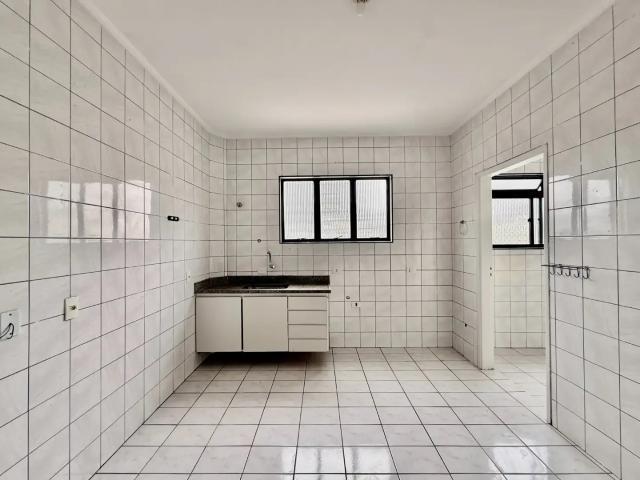 Apartamento para Locação em Santos/SP Ponta da Praia 2 Quartos