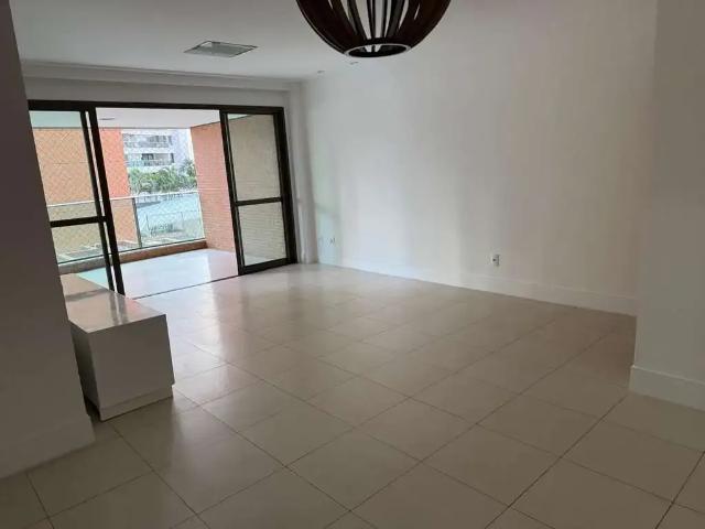Apartamento para Locação em Salvador/BA Alphaville I 4 Quartos