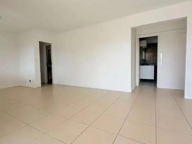 Apartamento para Locação em Salvador/BA Alphaville I 4 Quartos