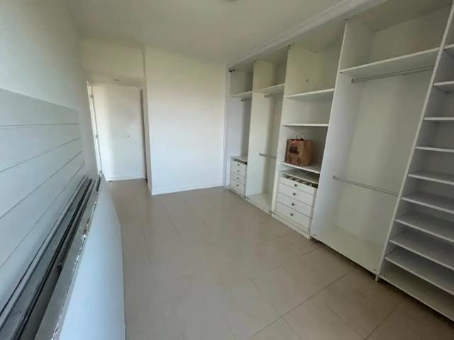 Apartamento para Locação em Salvador/BA Candeal 4 Quartos