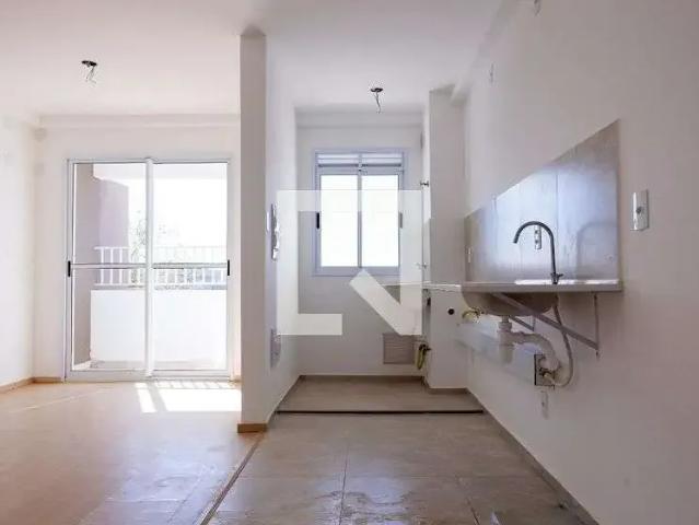 Apartamento para Locação em Sorocaba/SP Jardim São Paulo 2 Quartos