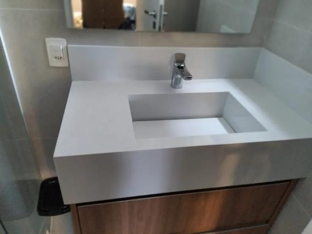 Apartamento para locação MOBILIADO com 02 dormitórios sendo 01 suíte, 01 vaga, 70m 01 quadra da