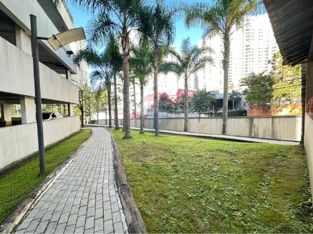 Apartamento para locação na Vila Andrade, 127 m², 03 dormitórios 1 suíte, 02 vagas + depósito! Condomínio clube!