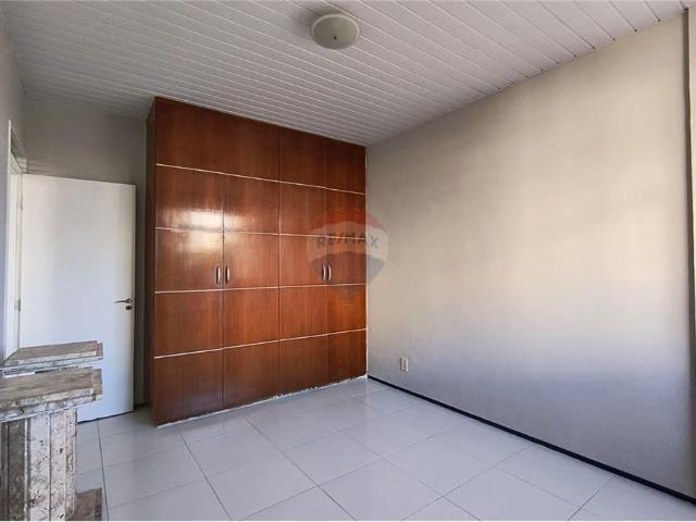 Apartamento para locação na Aldeota: 2 quartos, DCE completa, 1 vaga