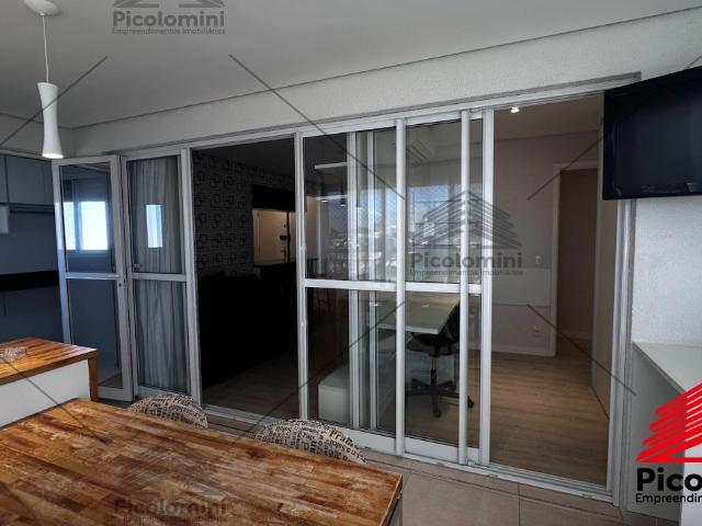 Apartamento para locação na Mooca, São Paulo SP: 3 quartos, 1 suíte, 2 salas, ar condicionado, 2 banheiros, 2 vagas de garagem com depósito 106 m²
