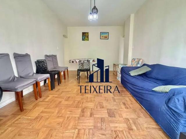 Apartamento para locação na praia das pitangueiras, 03 dormitórios, 01 vaga, 01 quadra da praia