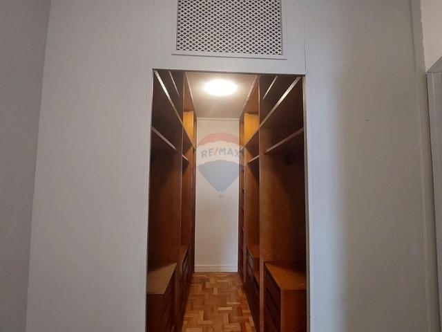 Apartamento para locação no Campo Belo | 1 por andar | Gerador | 209m² | 4 dormitórios | Varanda | 3 vagas