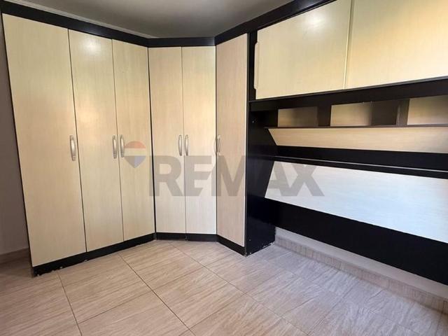 Apartamento para locação no Colinas das Mantiqueiras, 2 quartos, sacada e garagem coberta por R$ 2.400,00