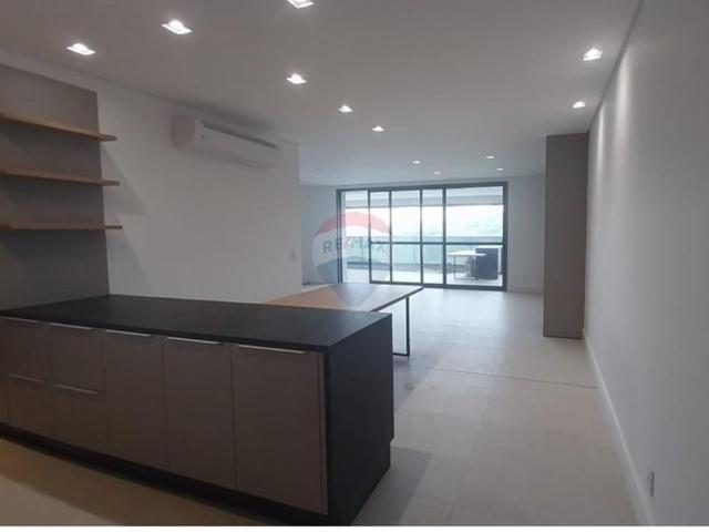 Apartamento para locação no Edificio Cidade de Zurique